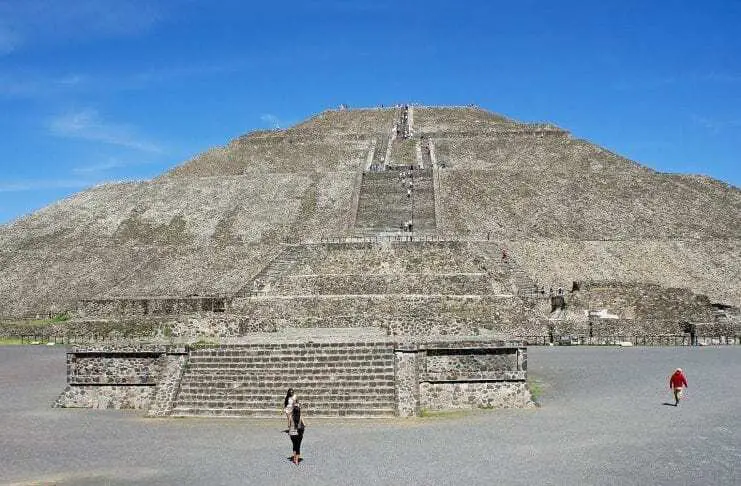 Jade Mask, Discovered in Pyramid of the Sun - HeritageDaily ...