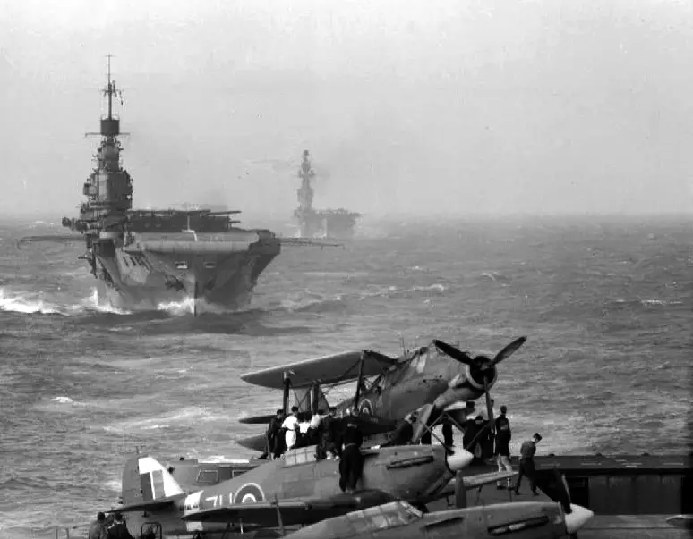 British heroes honoured for their part in WW2 Malta convoy ...