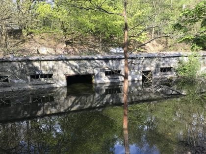 Ruined Redoubt "Fort" Built to Defend London