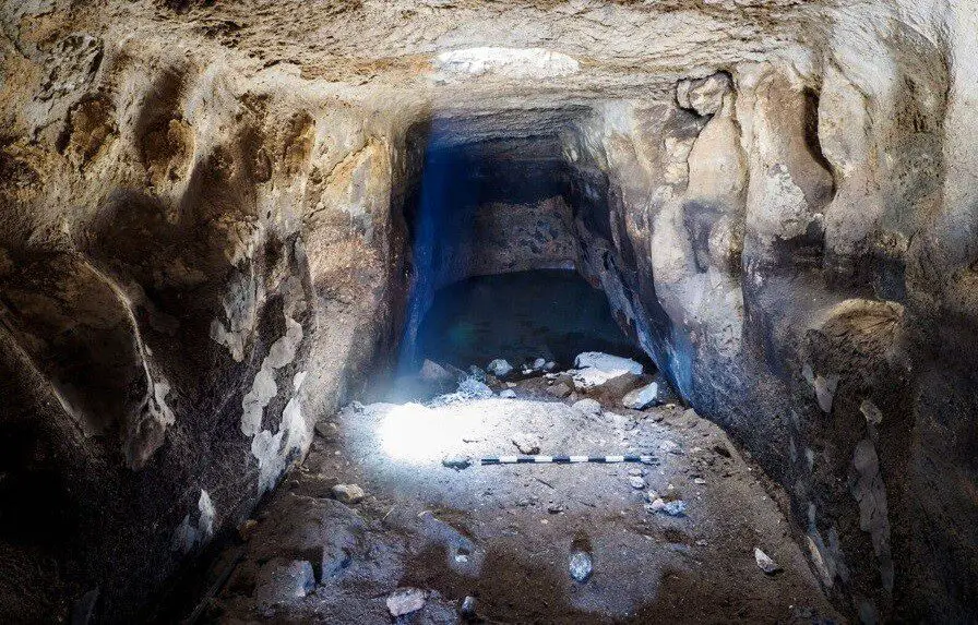 2,700-Year-Old Water System Discovered Near Rosh Ha-Ayin