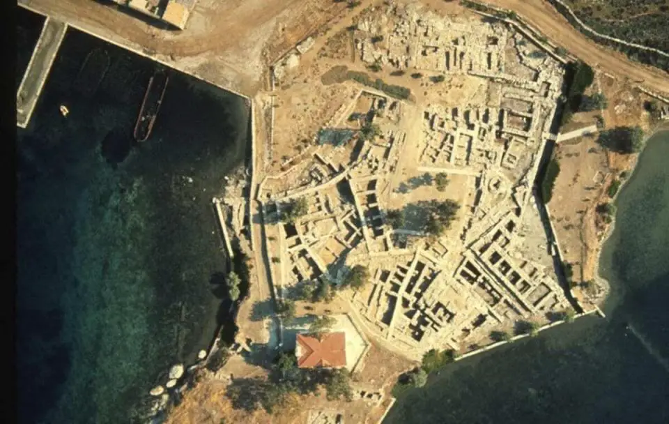 Ancient feces reveal parasites described in earliest Greek medical texts