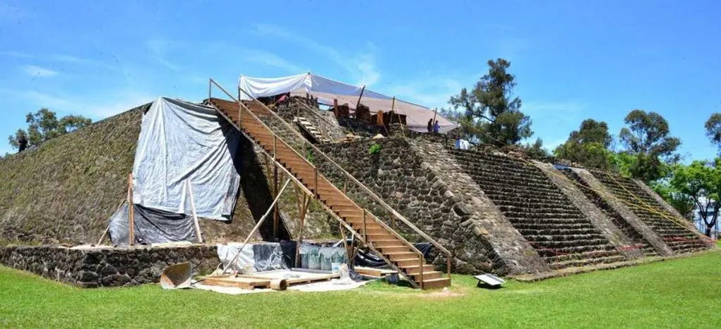 Earthquake reveals remains of temple inside Aztec Pyramid