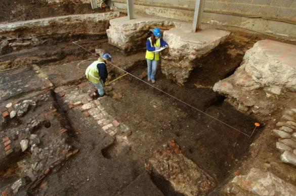 New archaeological evidence excavated at Shakespeare’s "The Theatre"