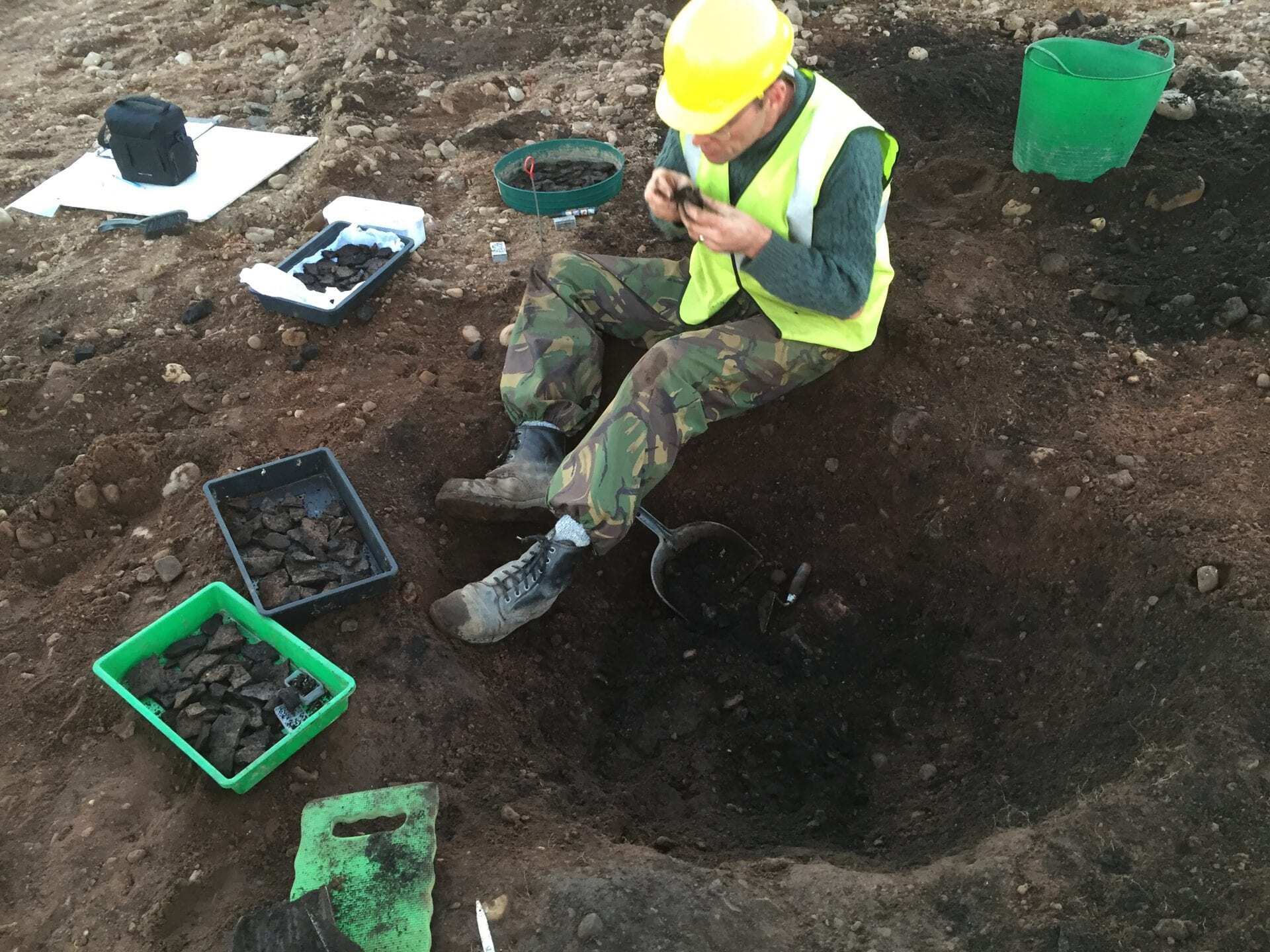 New evidence from earliest Neolithic colonisation of Scotland