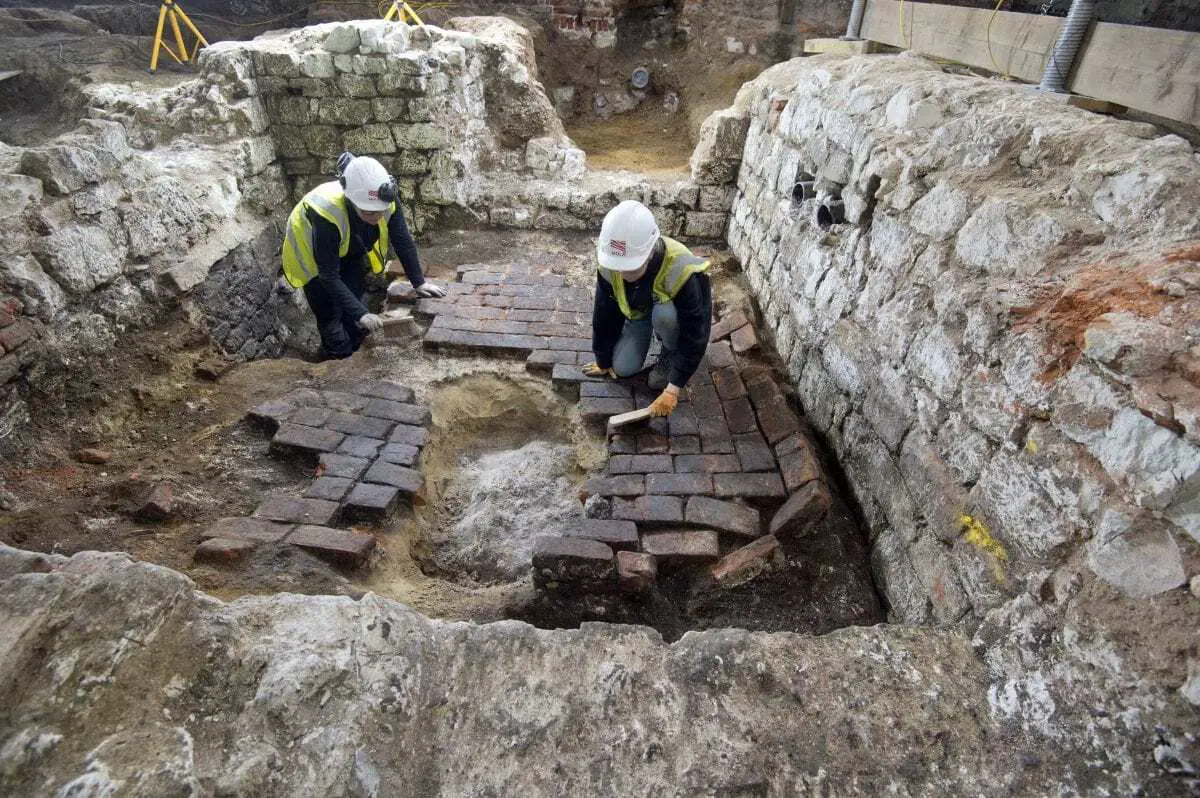 Archaeologists uncover a tantalising remnant of the medieval mansions ...