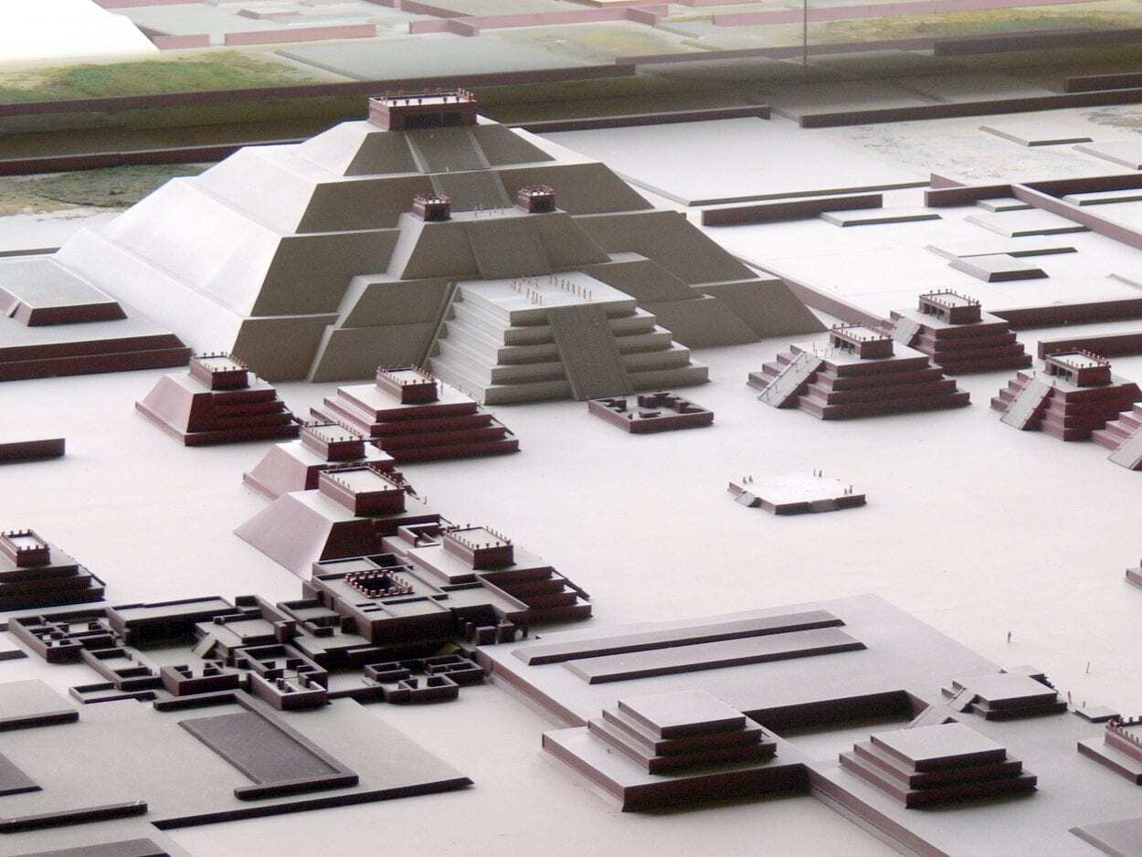 Study Suggests the Pyramid of the Moon Set Urban Design of Teotihuacan
