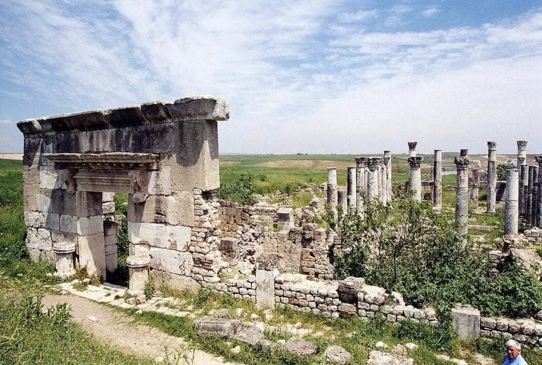 Apamea – The City of Columns