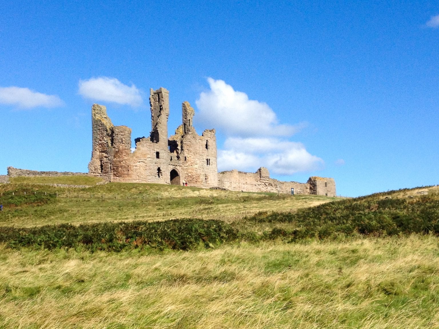 20 Romantic Ruined Castles in England