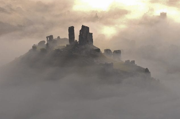 20 Romantic Ruined Castles in England