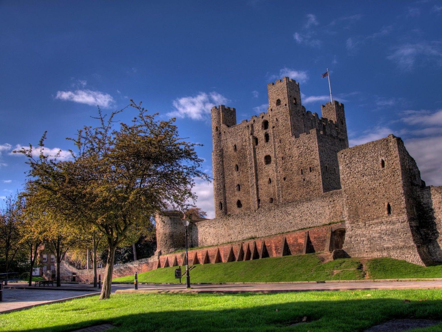 Rochester Castle – The castle that defied King John in the Baron’s War