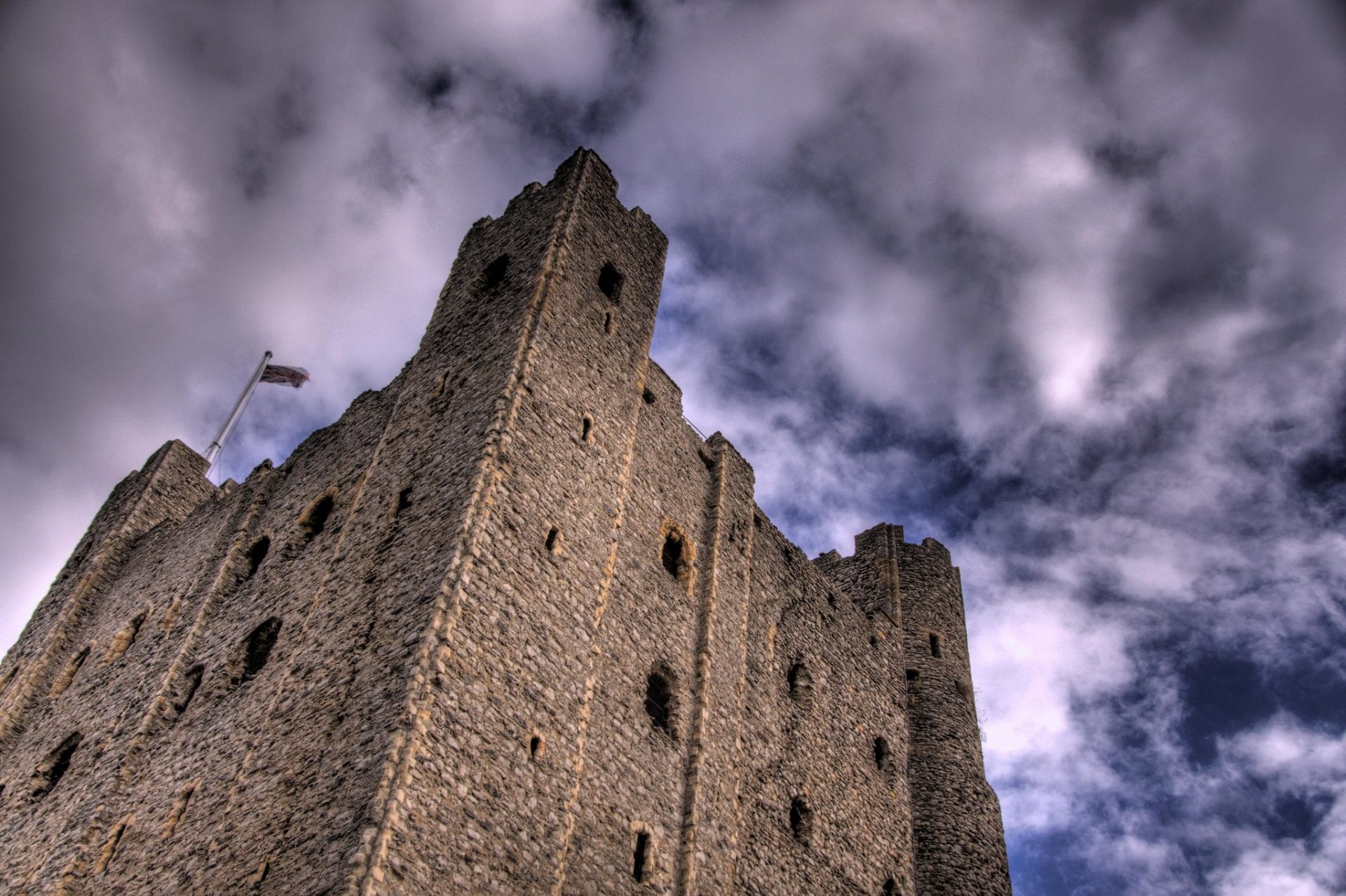 Rochester Castle – The castle that defied King John in the Baron’s War