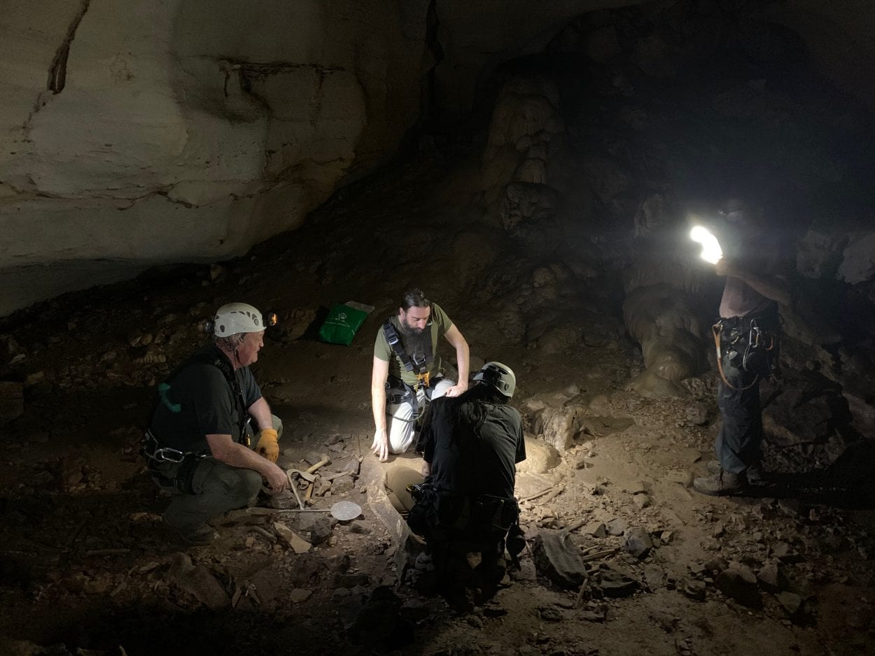 Burial pit in cave contains individuals that practised body modification