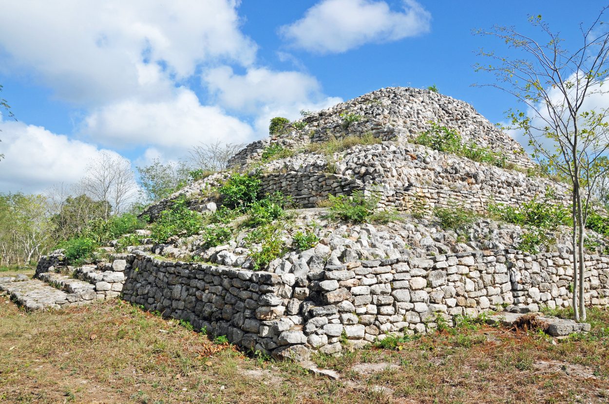 Maya rulers left their mark on monumental complexes