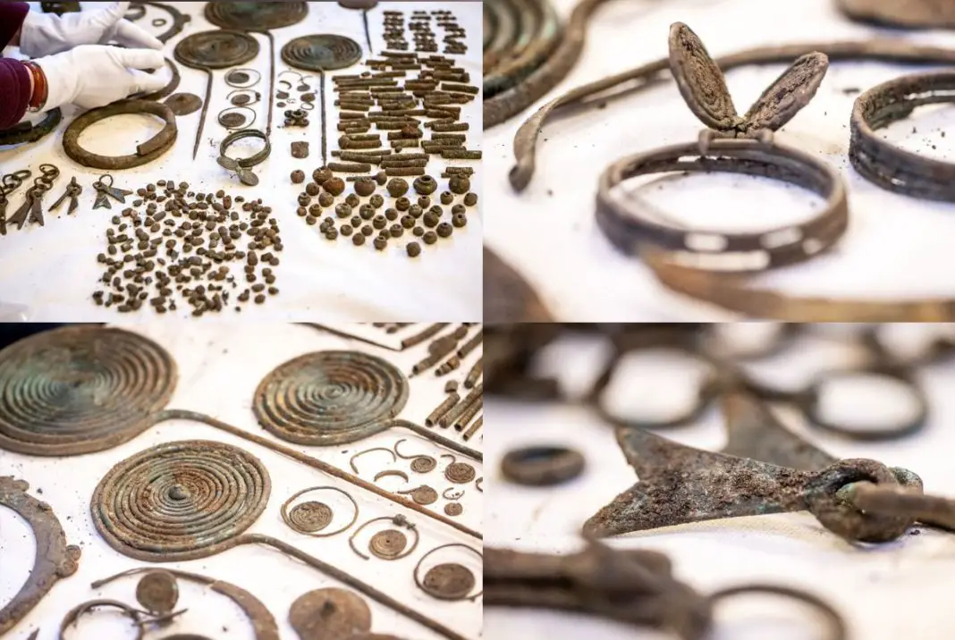 Bronze treasures found among sacrificial deposits